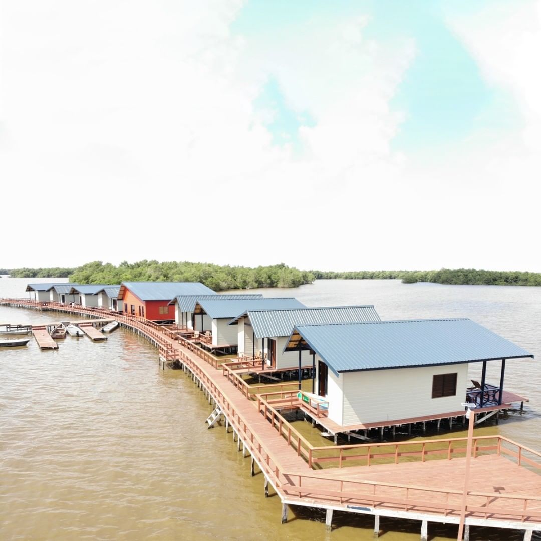 Bigi Pan - Akira Overwater Resort - Impressive Suriname Travel N.V.